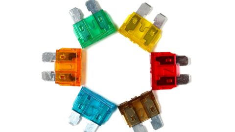 Top 3 Types of Fuses for Cars - carmecrazy.com